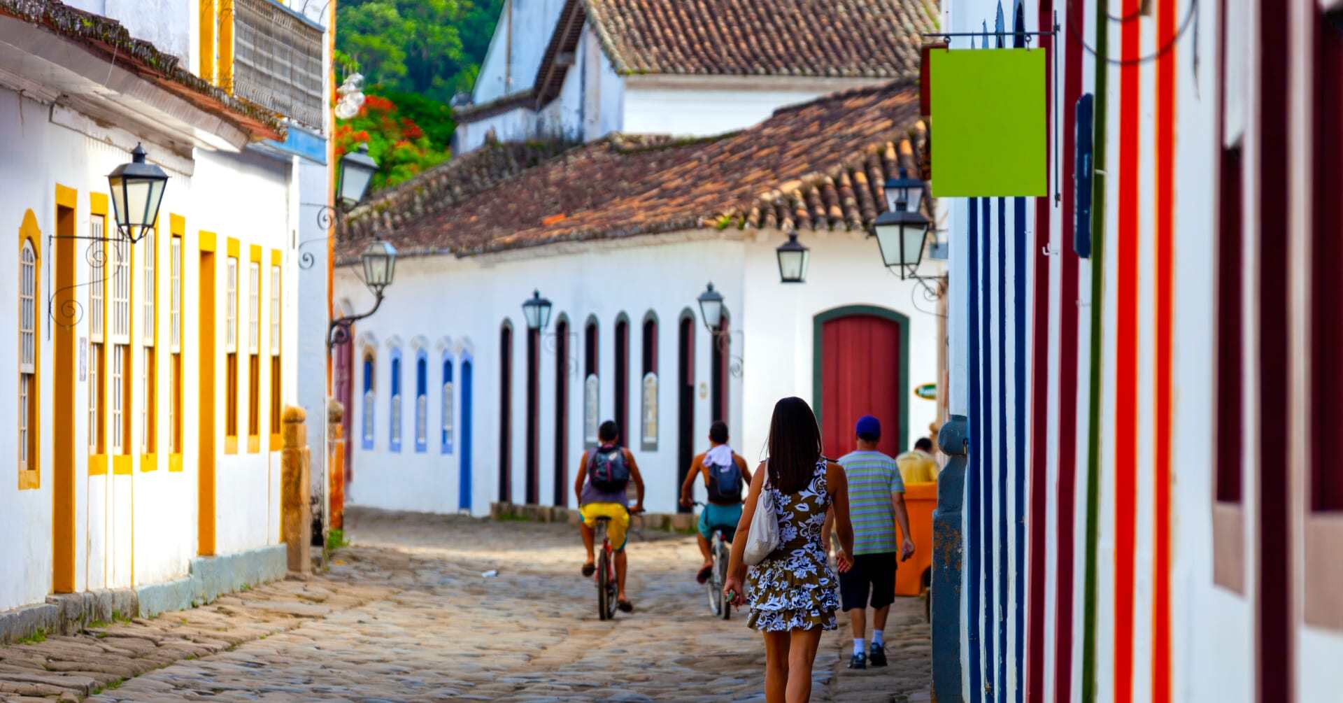 8 Beautiful Cities & Natural Places to Visit in Brazil