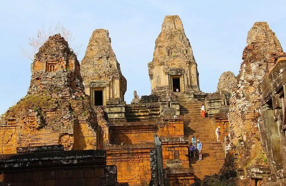 Guide to Angkor Wat (Including Where to Stay)